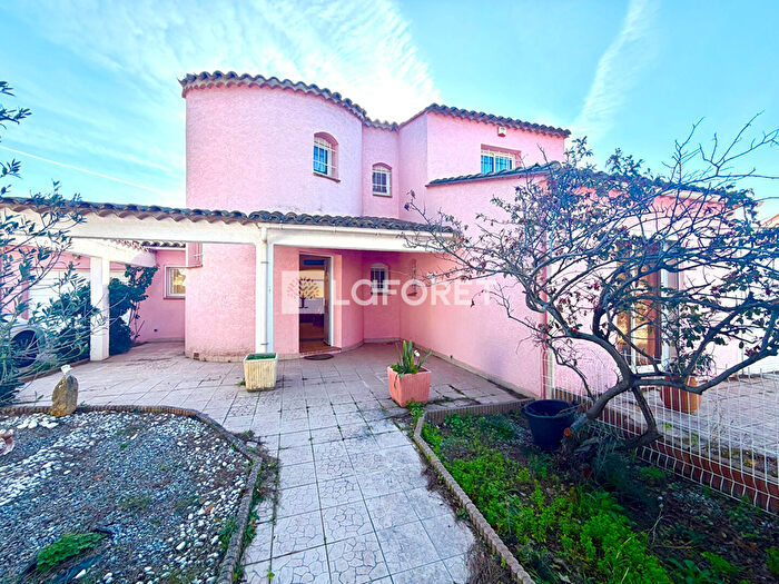 Maison à vendre - Saint-Cyprien, La Prade, La Vigie - 5 pièces - 3 chambres