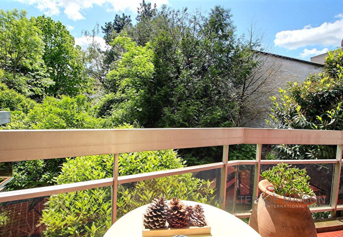 Appartement 4 pièces à Ville-dAvray, à vendre
