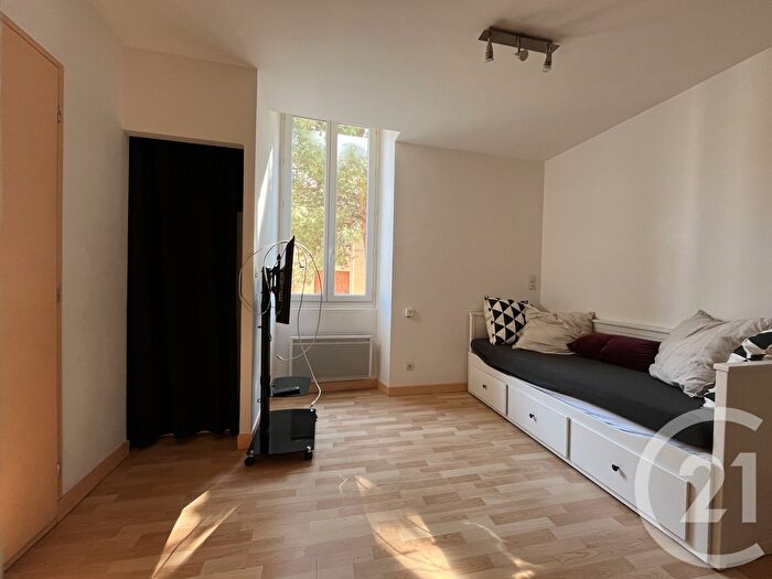 Appartement à louer - Alès, Centre-ville - 1 pièce