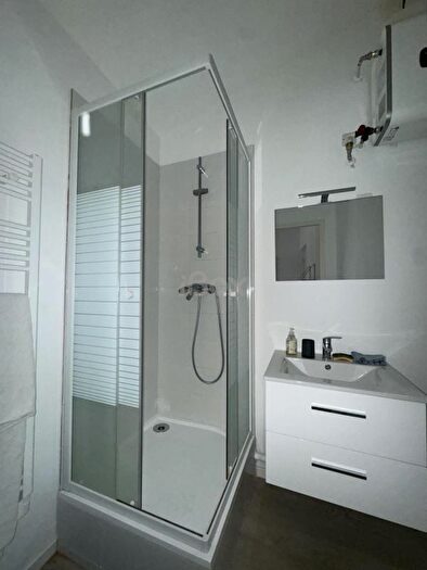 Appartement à louer - Toulon, Centre-ville - 1 pièce