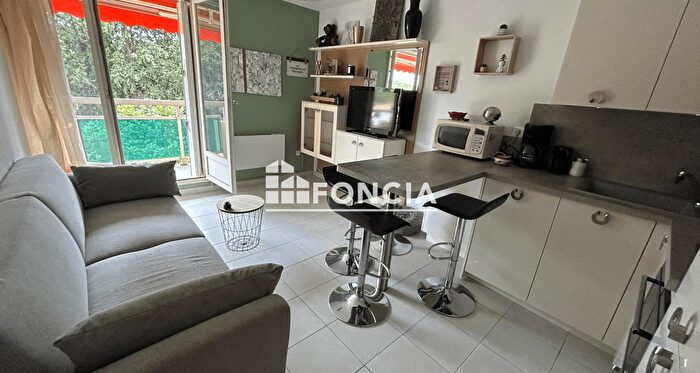 Bormes-les-Mimosas, La Favière, Le Gau, Cap-Bénet, Cabasson, Plages : Appartement 2 pièces à vendre