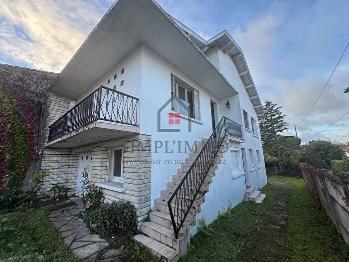 Maison à vendre - Royan, Centre-ville - 5 pièces - 3 chambres