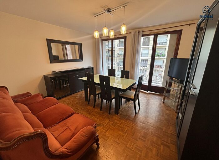 Appartement à vendre - Marseille e  - 4 pièces - 3 chambres