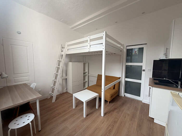 Appartement à louer - Toulouse, Lardenne - 1 pièce - 1 chambre