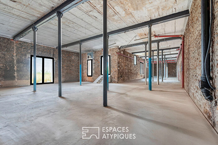 Appartement à vendre - Aubervilliers, Landy-Plaine, Marcreus, Pressensé - 5 pièces - 4 chambres