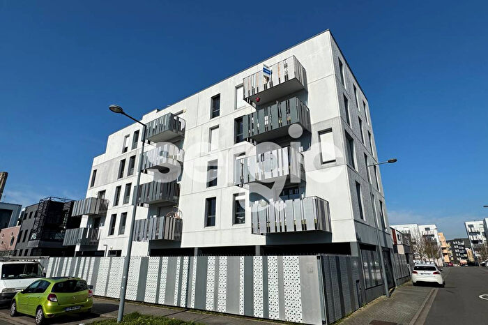 Appartement à vendre - Lille, Lille-Sud - 3 pièces - 2 chambres