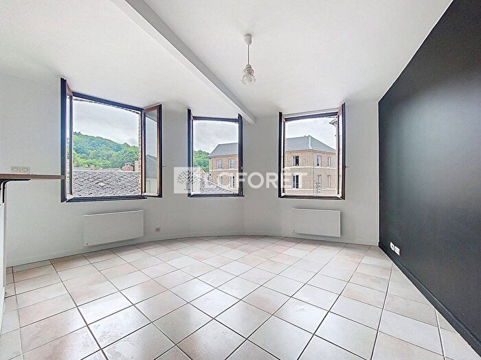 Appartement à louer - Blin Gare, Elbeuf - 1 pièce