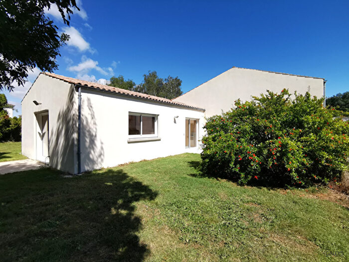 Maison 4 pièces à vendre à Médis