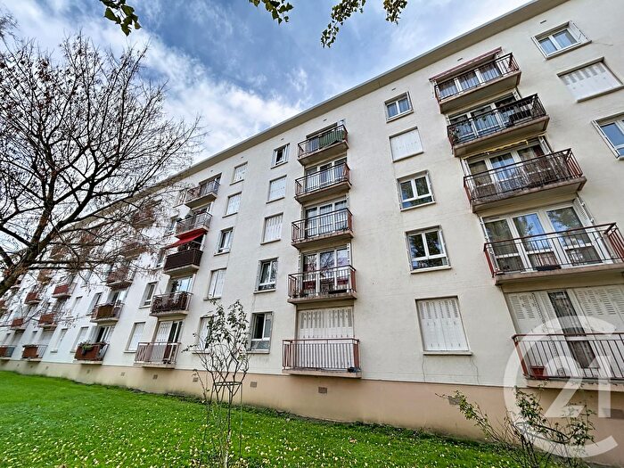 Appartement à vendre - Drancy, Le Petit Drancy - 5 pièces - 4 chambres