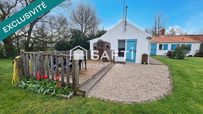 Maison à vendre - Le Perrier - 5 pièces - 3 chambres