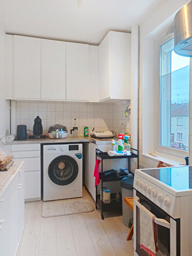 Appartement à louer - Reims, Europe, Chemin Vert - 2 pièces - 1 chambre