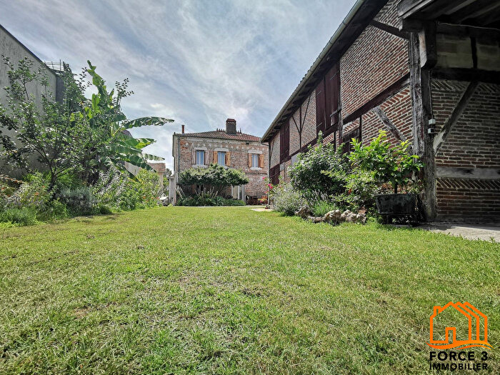 Maison à vendre - Saint-Julien-en-Born - 11 pièces - 7 chambres