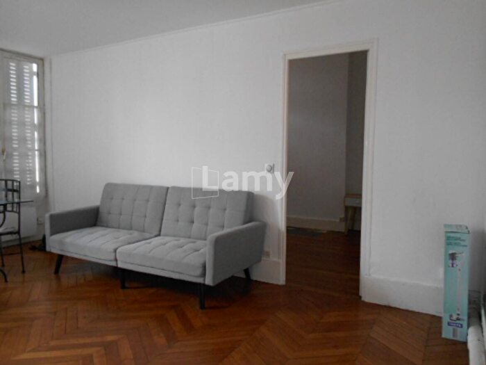 Appartement à louer - Centre Ville, Montargis - 2 pièces