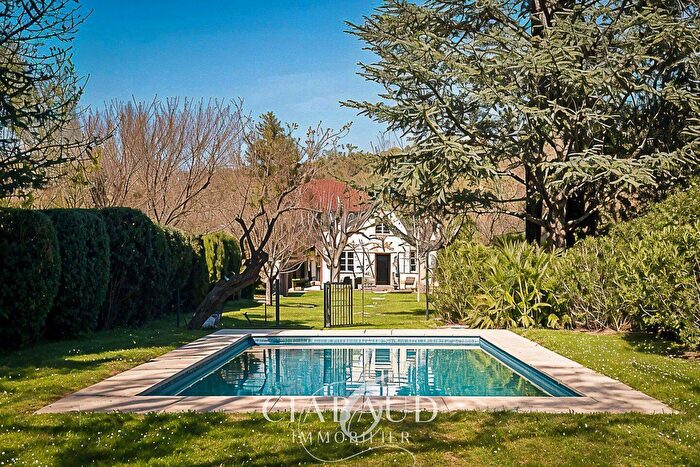 Luynes, Aix-en-Provence : Maison 7 pièces à louer