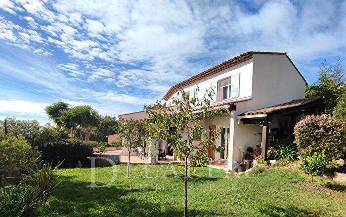Maison 4 pièces à Châteauneuf-Grasse, à vendre