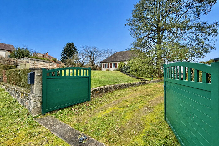 Maison à vendre - Nouic - 6 pièces - 4 chambres