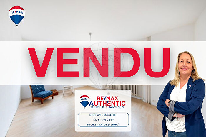 Appartement à vendre - Saint-Louis - 4 pièces - 3 chambres