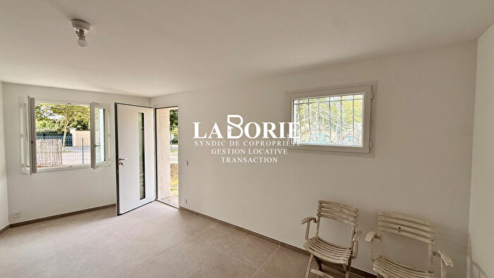 Entraigues-sur-la-Sorgue - Appartement 2 pièces à louer