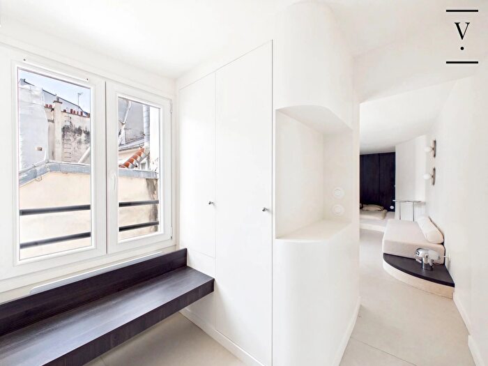 Paris 3ème, Sainte-Avoye : Appartement 1 pièce à vendre