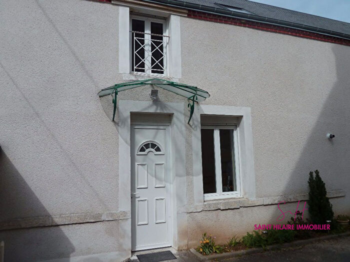 Maison à louer - Mareau-aux-Prés - 4 pièces - 3 chambres