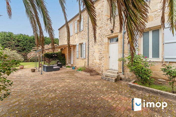 Maison 10 pièces à vendre - Saint-André-de-Cubzac
