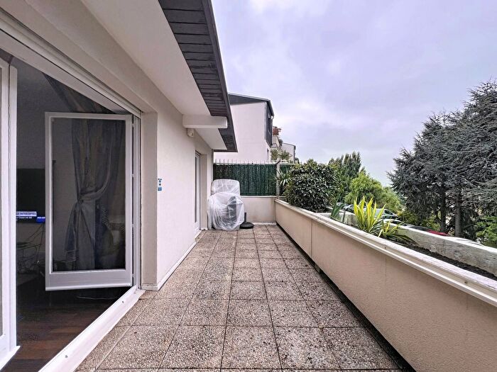 Appartement à louer - Chennevières-sur-Marne - 2 pièces - 1 chambre