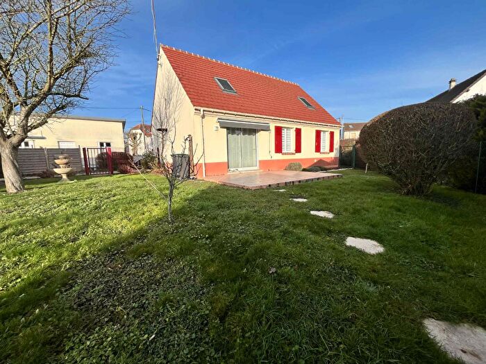 Maison à vendre - Noyon, Sud - 4 pièces - 3 chambres