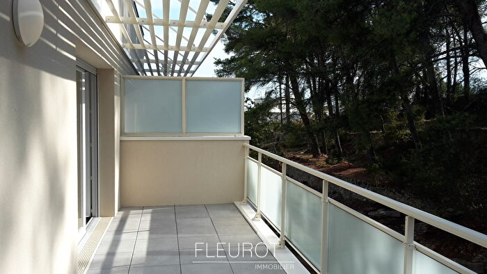 Appartement à louer - La Ciotat, Saint-Hermentaire, Les Séveriers, La Salle - 2 pièces - 1 chambre