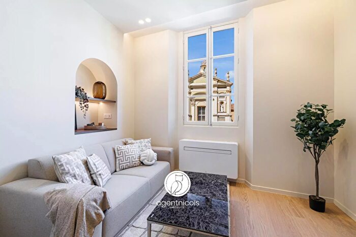Appartement à vendre - Nice, Vieux Nice - 2 pièces - 1 chambre