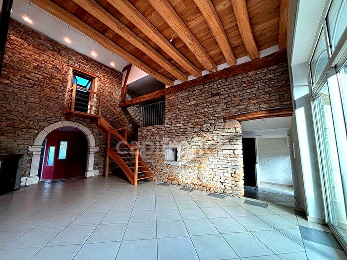 Maison à vendre - Jully-lès-Buxy - 5 pièces - 3 chambres