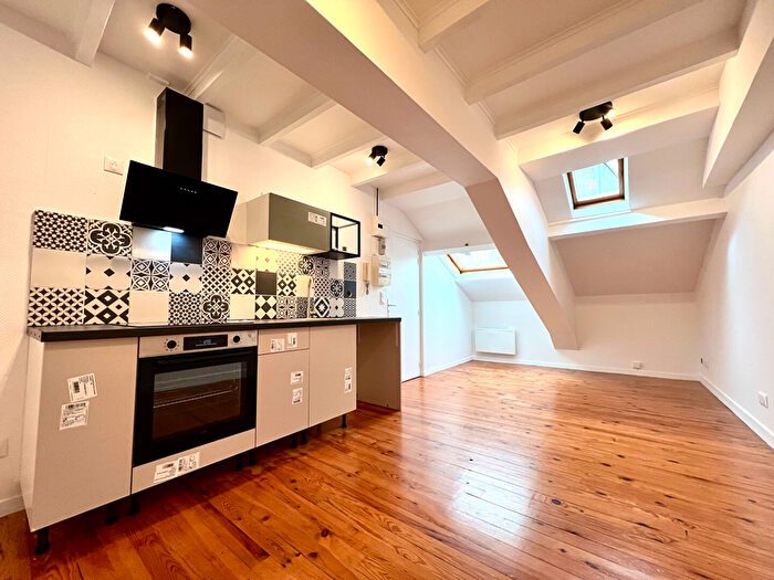 Appartement à louer - Aurillac, Centre-ville - 2 pièces - 1 chambre