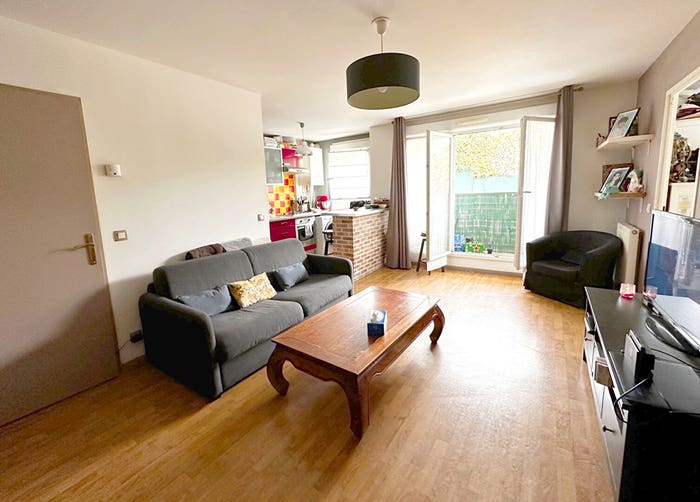 Appartement 3 pièces à vendre à postalCode