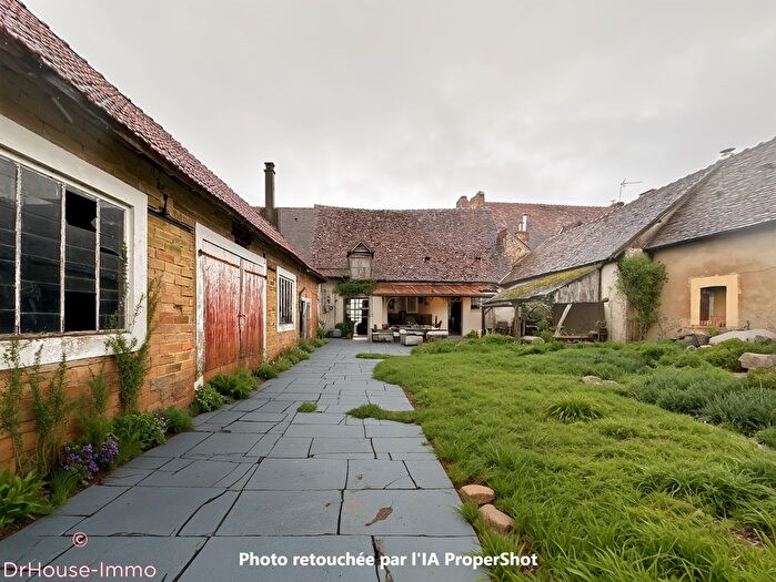 Nogent-le-Bernard - Maison 6 pièces à vendre