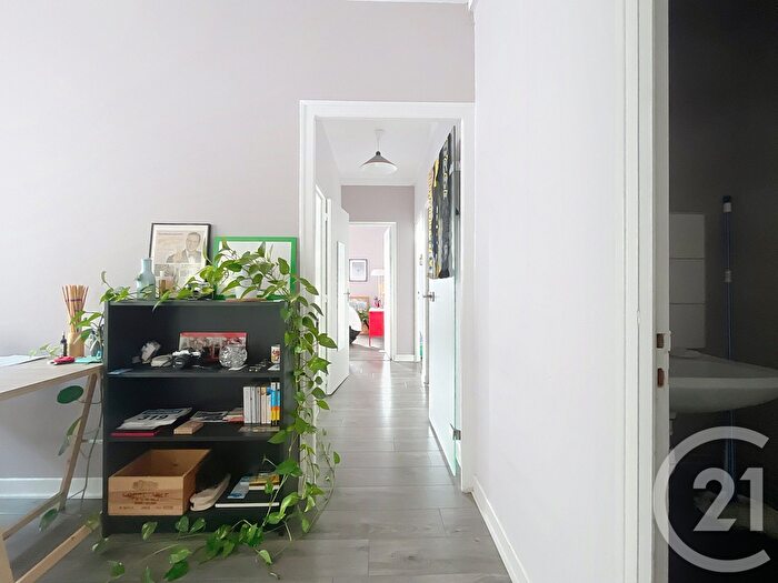 Appartement à louer - Montbéliard, Centre-ville, Prairie, Batteries du Parc, Charmontet - 2 pièces - 1 chambre