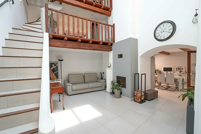 Maison à vendre - Arles, Griffeuille - 5 pièces - 4 chambres