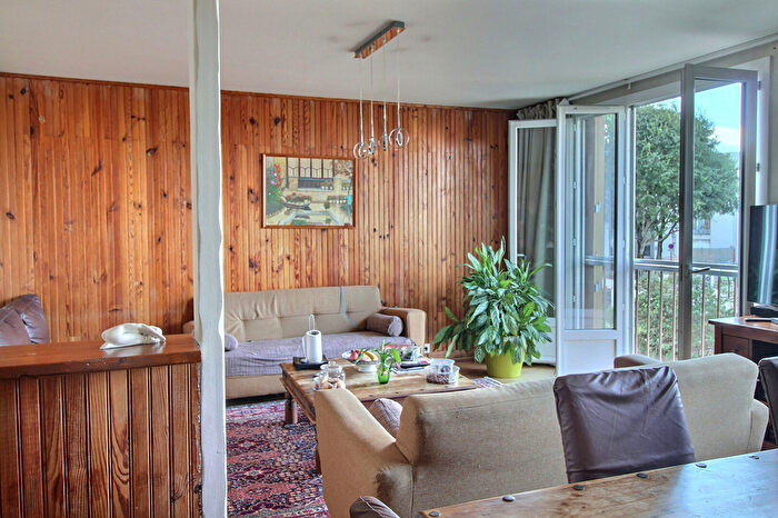 Appartement 4 pièces à vendre à Colombes, Europe