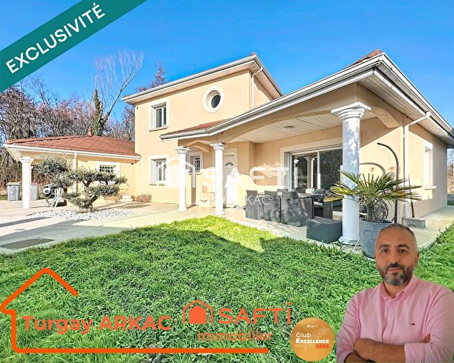 Maison à vendre - Bourgoin-Jallieu, Champfleuri et sa ceinture verte - 5 pièces - 4 chambres