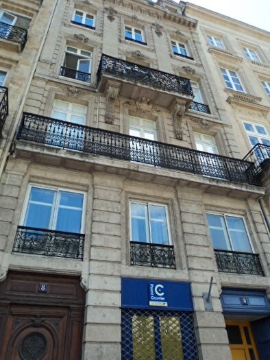 Appartement à louer - Bordeaux - 3 pièces - 2 chambres
