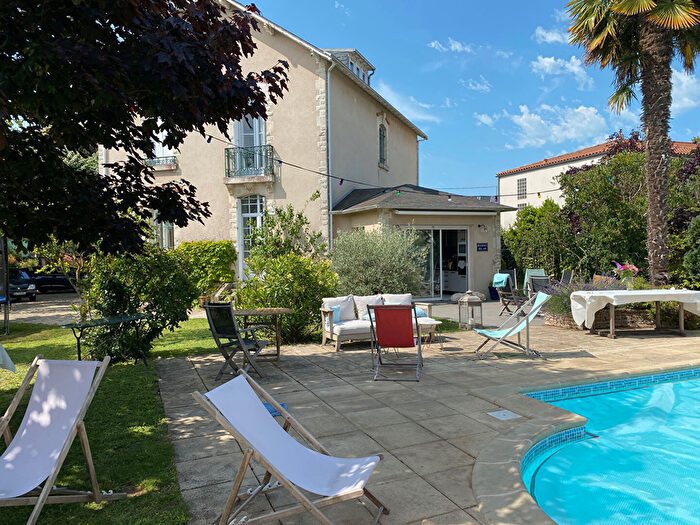 Maison 7 pièces à louer à La Rochelle, Bel-Air, Fétilly, La Trompette