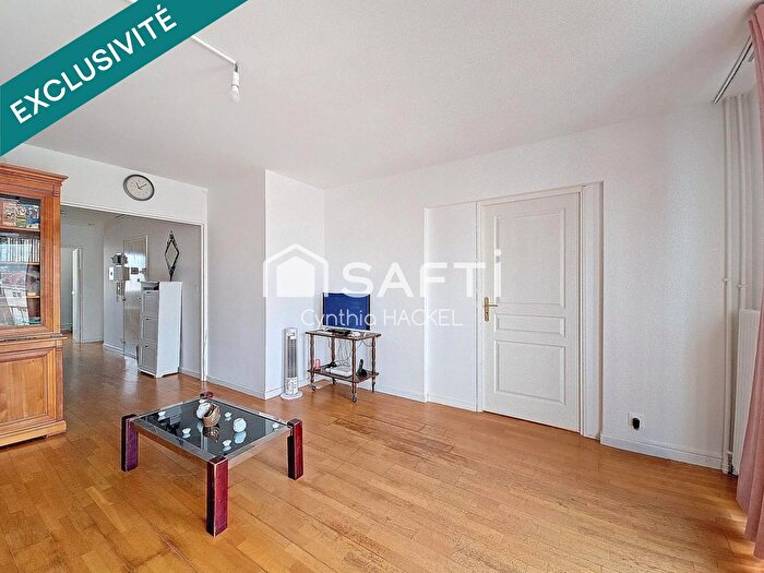 Appartement 5 pièces à Vanduvre-lès-Nancy, Centre-ville, Vandoeuvre Nations, à vendre