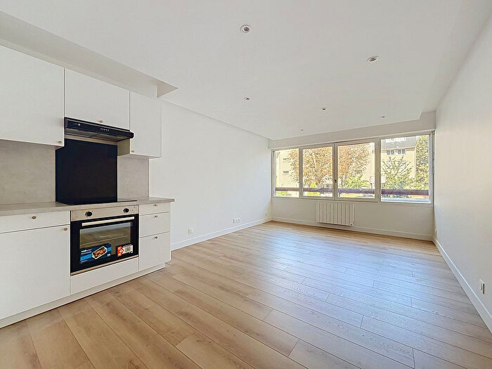 Bry-sur-Marne, Ferber : Appartement 2 pièces à louer