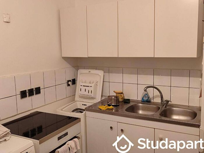 Appartement à louer - Berriat-Ampere, Grenoble - 3 pièces - 1 chambre