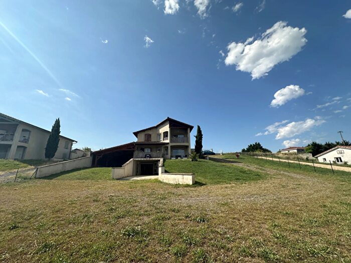 Maison à vendre - Bordes-de-Rivière - 6 pièces - 5 chambres