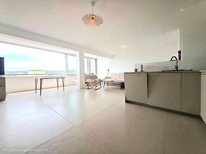 Appartement 4 pièces à Le Lavandou, Centre-ville, Plage du Lavandou, Pointe Pilon, à vendre