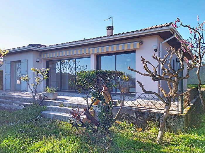 Maison à vendre - Castillon-la-Bataille - 6 pièces - 3 chambres