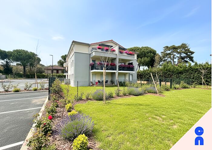 Appartement à vendre - Bruguières - 3 pièces - 12 chambres