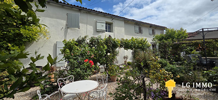 Maison 8 pièces à vendre à Saint-Thomas-de-Conac