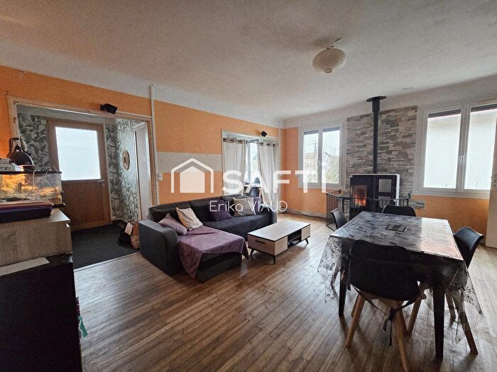 Maison à vendre - Surgères - 4 pièces - 2 chambres