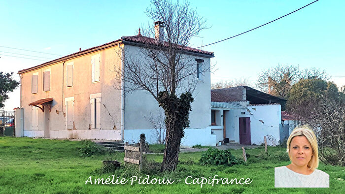La Laigne : Maison 8 pièces à vendre