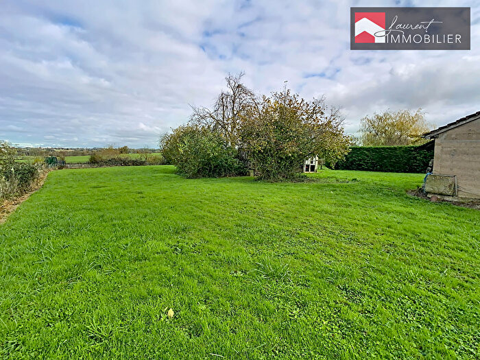 Maison à vendre - Saint-Étienne-sur-Reyssouze - 3 pièces - 2 chambres